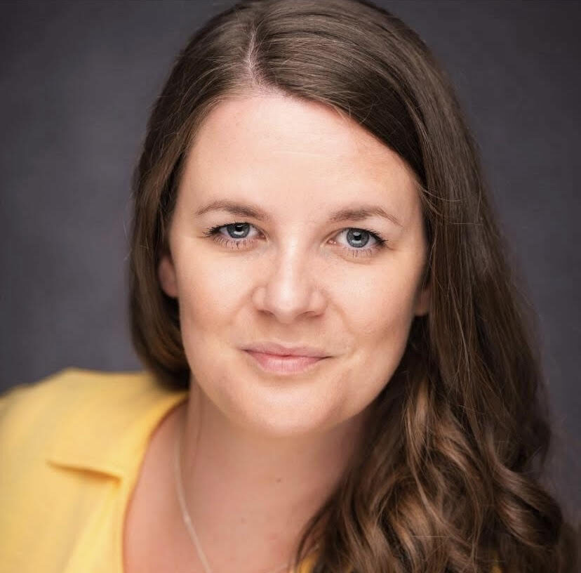 Kelly Griffiths, Author at Funny Women Magazine